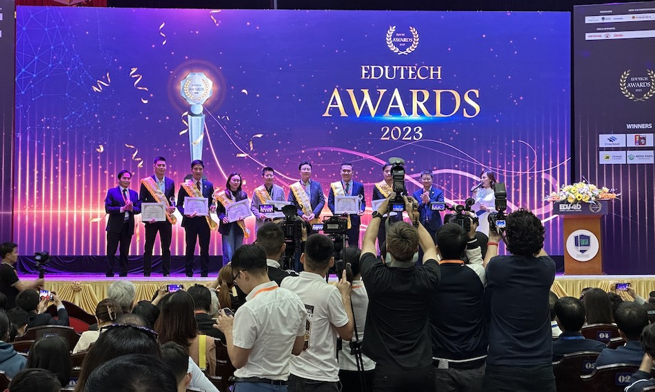 Betia English - Betia English nhận giải thưởng danh giá EduTech Award 2023