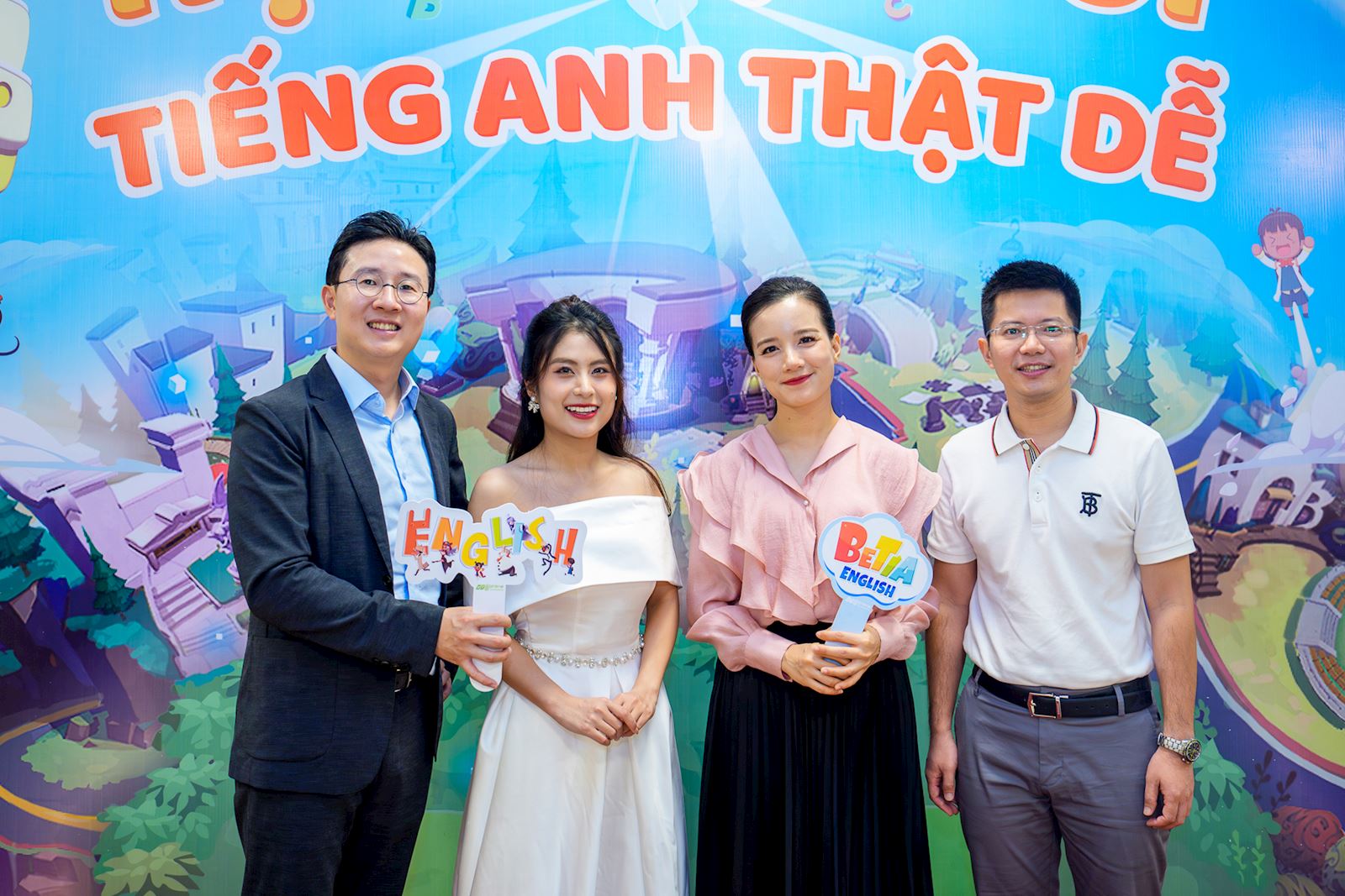 Betia English - MC, BTV của VTV - Nguyễn Minh Trang là Đại sứ Thương ...